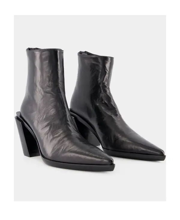 ANN DEMEULEMEESTER Pointed Toe Zip Up Boots