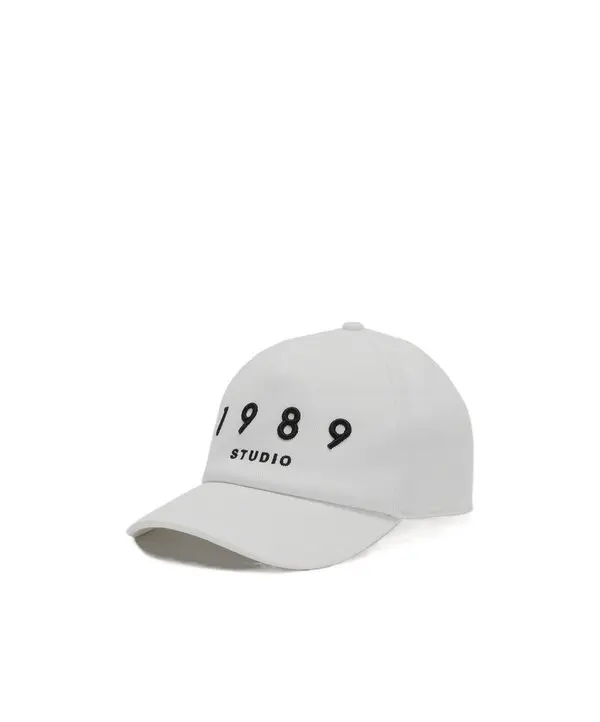 1989 STUDIO Baseball Cap With Embroidered Logo - White