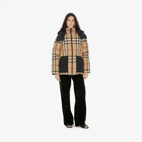 Burberry Vintage Check Padded Jacket With Drawstring Waist - Nude