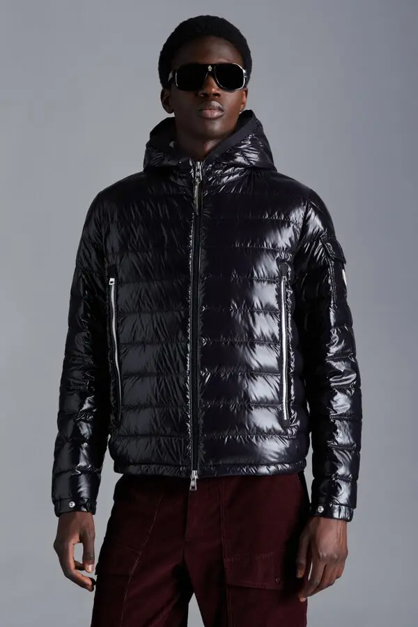 Moncler Galion Short Down Jacket - Black