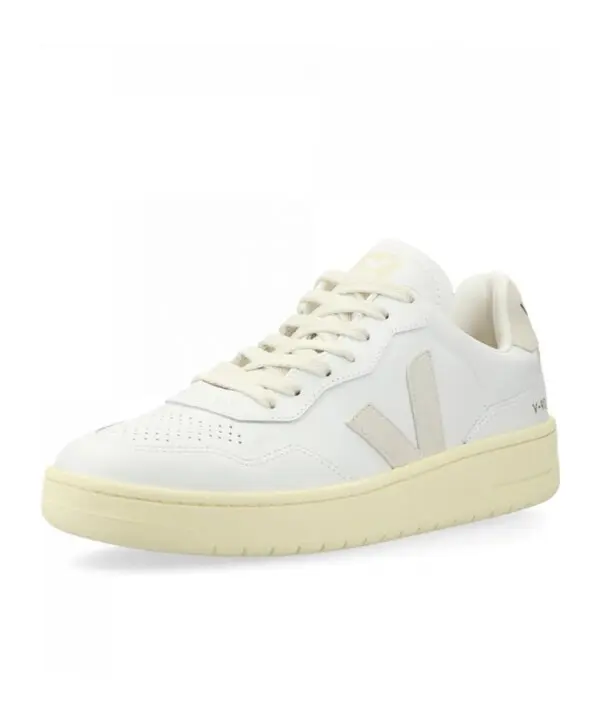 VEJA V-90 Low-top Sneakers - White
