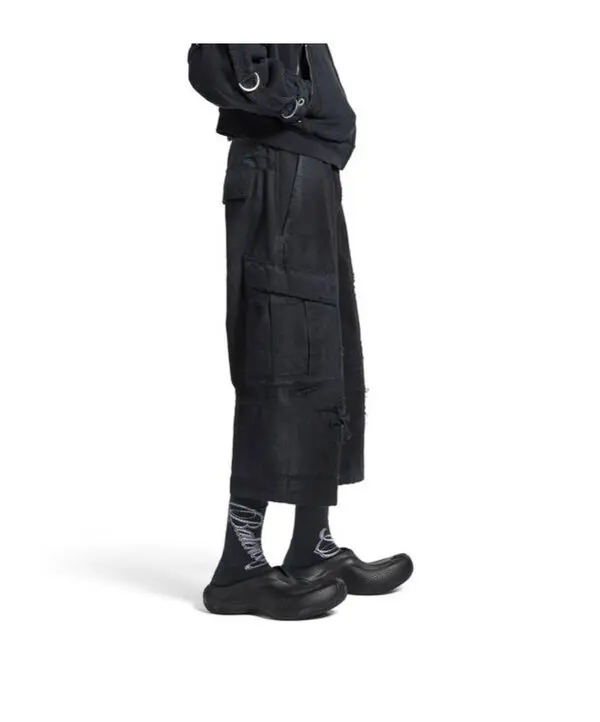 Balenciaga Cropped Cargo Pants With Distressed Details - Black