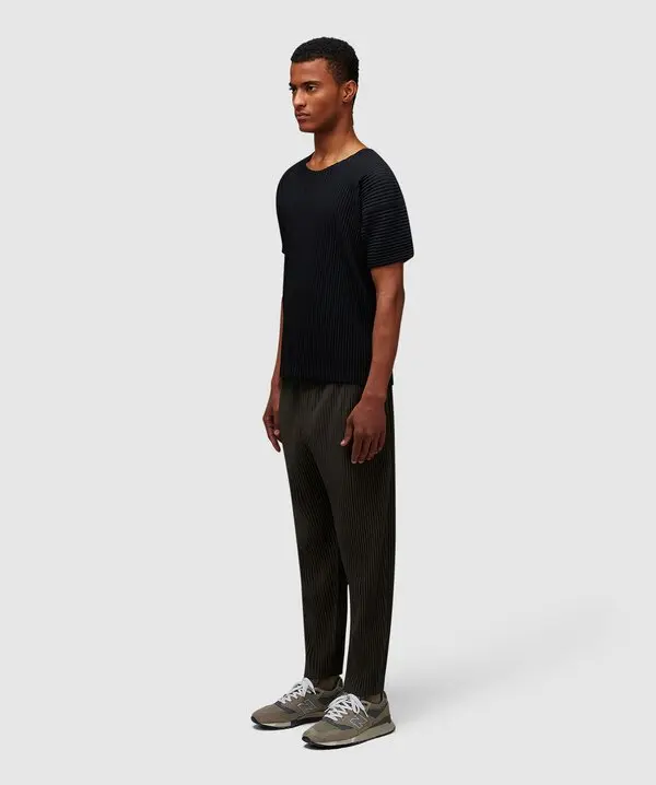 Issey Miyake Homme Plissé Mc May Drop Shoulder Pleated T-shirt - Black
