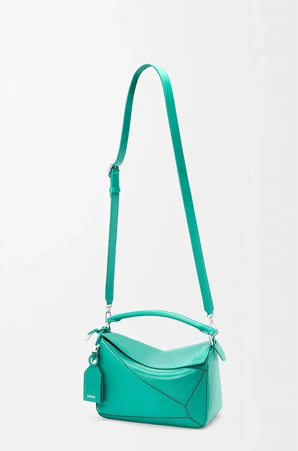 Loewe Small Featherlight Puzzle Bag In Nappa Lambskin - Green