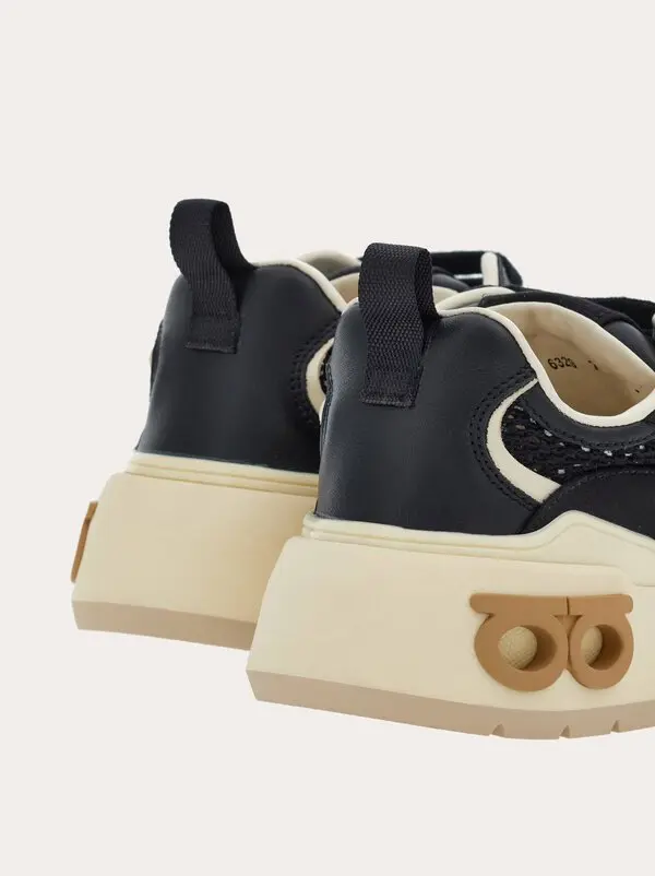 FERRAGAMO Low-top Logo Sneakers - Black