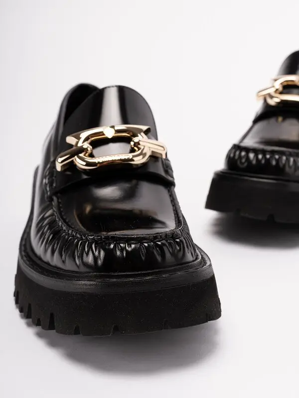 FERRAGAMO Gancini Buckle Loafers - Black