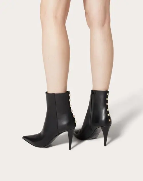 Valentino Garavani Rockstud Pointed Toe Heeled Boots