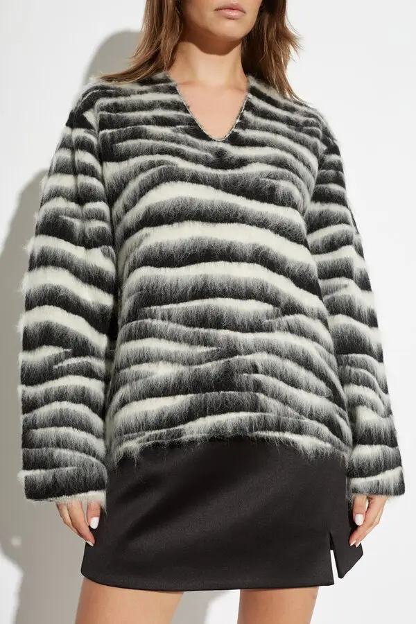 Marc Jacobs Zebra Pattern V-neck Jumper - Grey