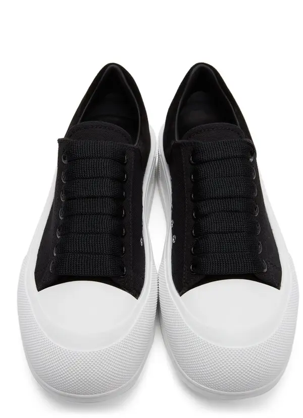 Alexander McQueen Lace-up Round Toe Sneakers - Black