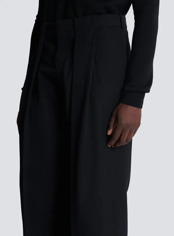 Balmain Pleated Grain De Poudre Trousers - Black