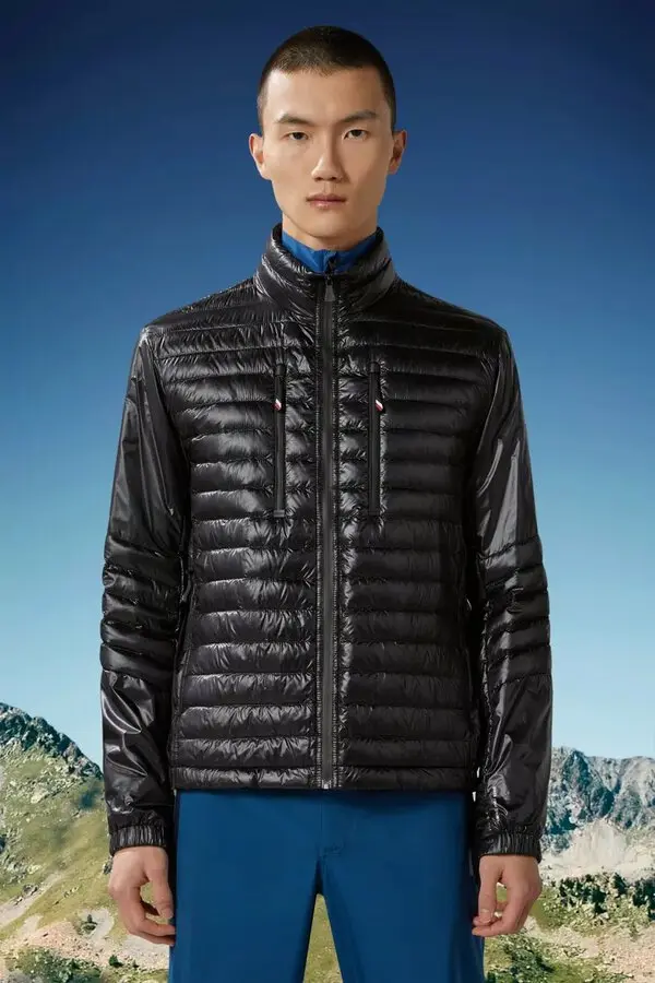 Moncler Pontaix Short Down Jacket - Black