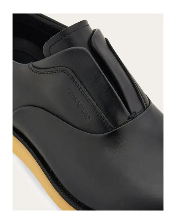FERRAGAMO Slip-on Leather Loafers