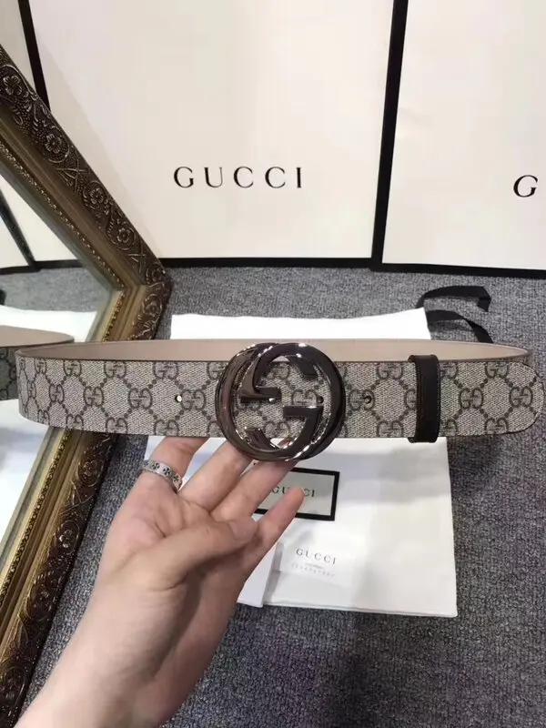 Gucci Gg Supreme Monogrammed Buckle Belt - Nude