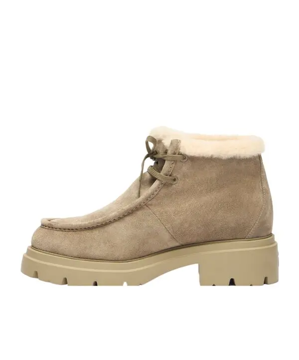 STUART WEITZMAN Hudson Shearling Chukka Boots - Nude