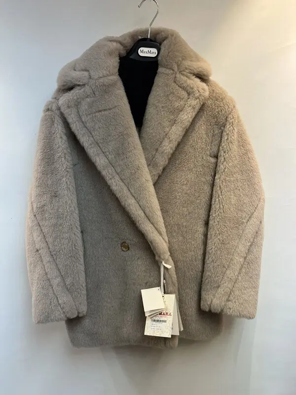 Max Mara Cuba Double-breasted Long-sleeved Coat - Sand-colored