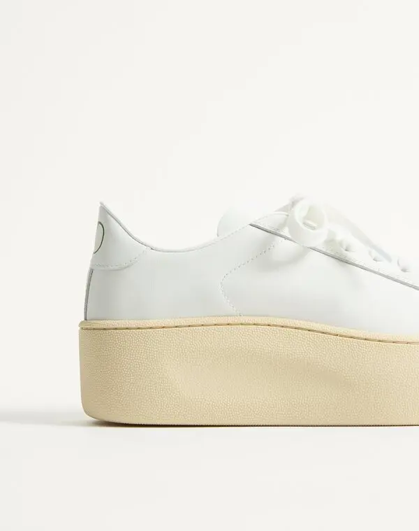 Valentino Garavani Royco Vlogo Signature Lace-up Platform Sneakers - White