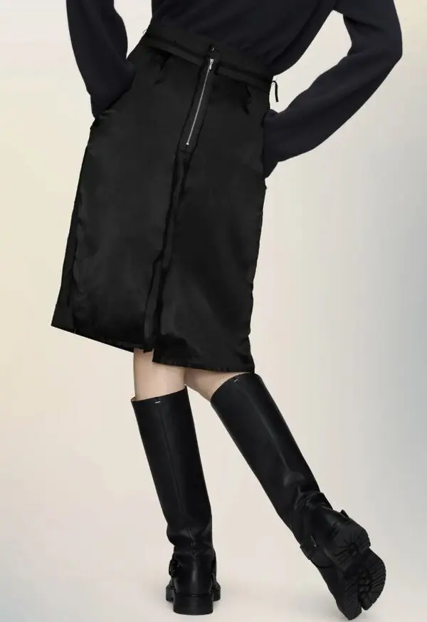 MAISON MARGIELA Midi Skirt With Raw Hem And Contrast Panels - Black