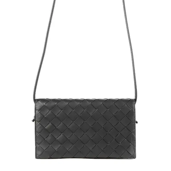 Bottega Veneta Intrecciato Clamshell Shoulder Bag - Black