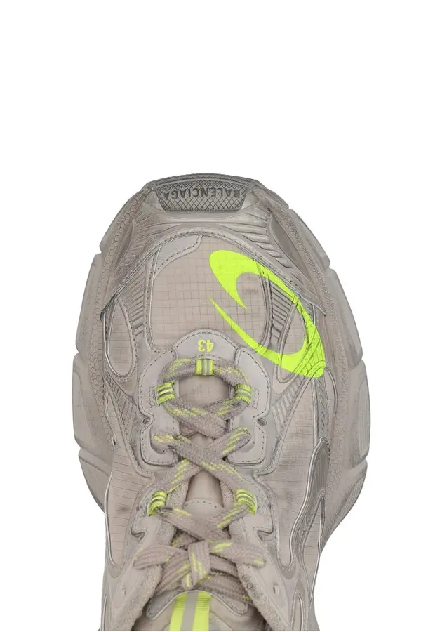 Balenciaga Panelled Detail Sneakers - Grey
