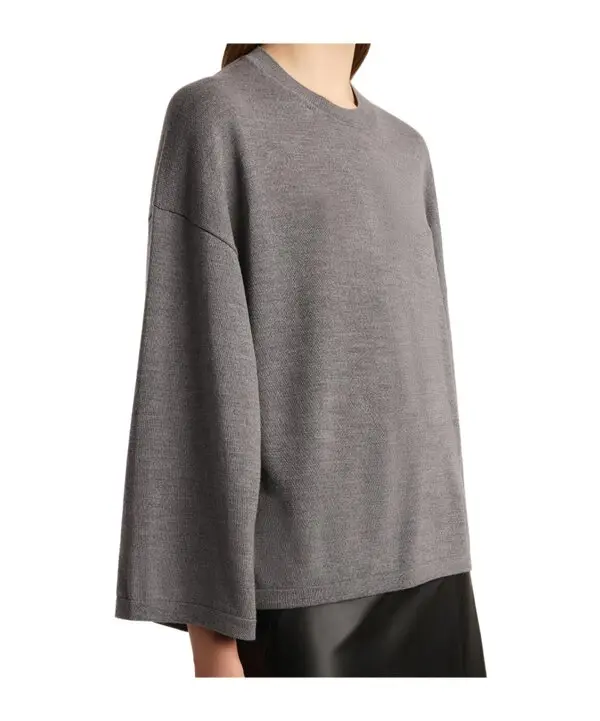 Khaite Darcy Crewneck Pullover In Fine Merino Wool - Grey
