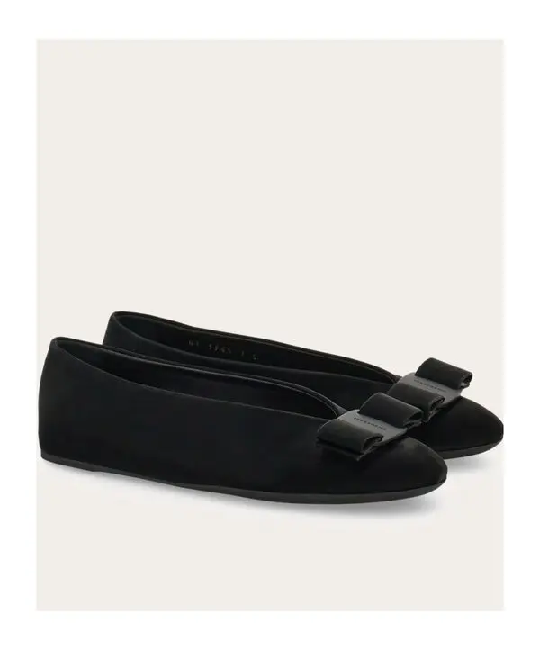 FERRAGAMO Vara Bow Ballerinas - Black