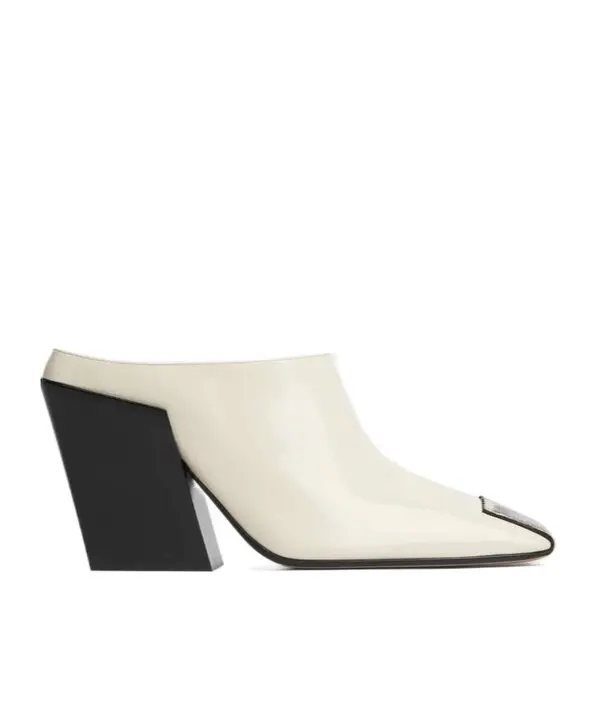 Bottega Veneta Ventura Mules