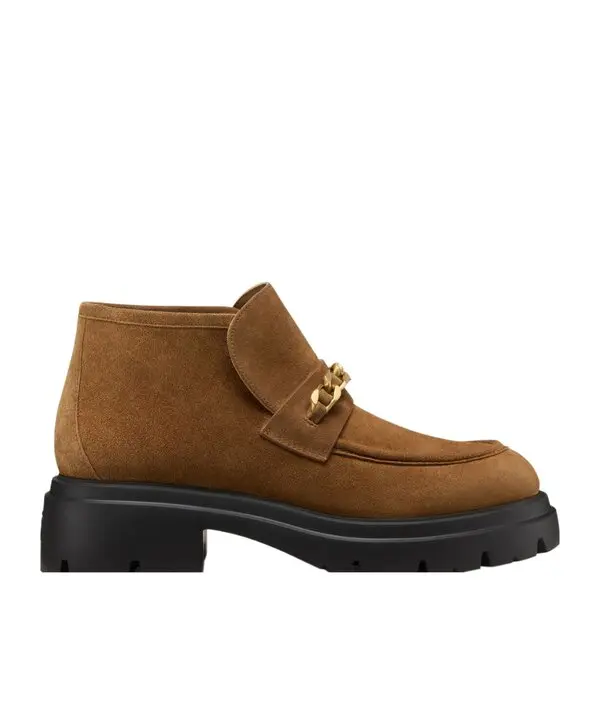 STUART WEITZMAN Soluxe Hudson Chukka Boots With Chain Embellishment