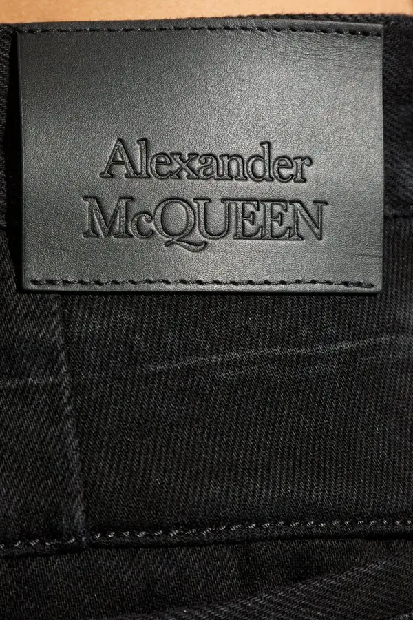 Alexander McQueen Straight-leg Jeans With Logo Patch - Black