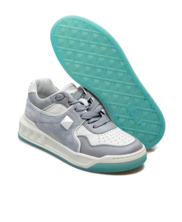 Valentino Garavani Logo Detail Lace-up Low Top Sneakers