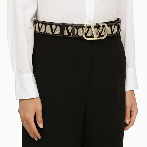 Valentino Garavani Vlogo Monogram Buckled Belt