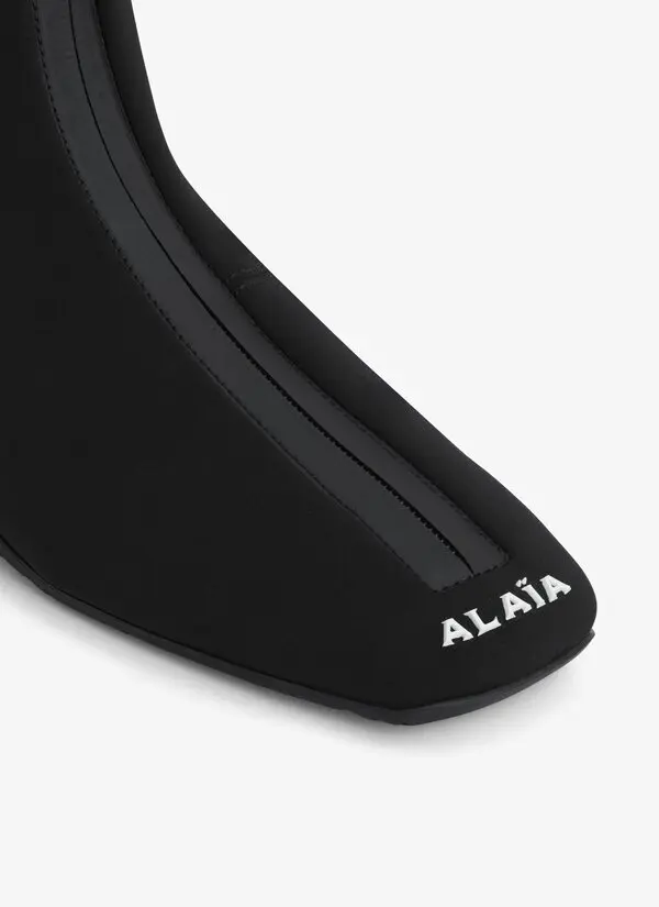 Alaïa Square-toed High-top Casual Zip-up Boots