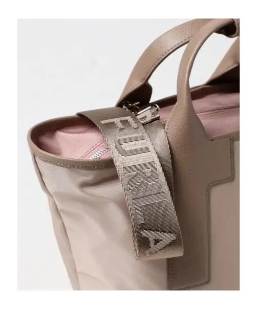 Furla Piuma M Top Handle Bag - Nude