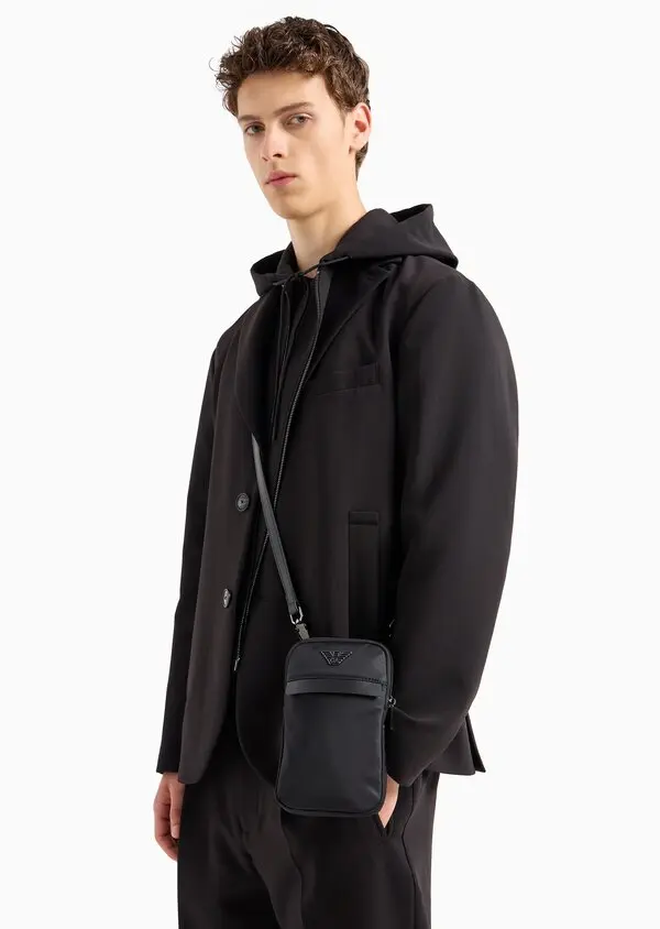 Emporio Armani Logo-plaque Zipped Phone Holder