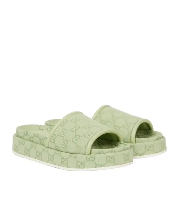 Gucci Clarice Gg Supreme Canvas Slides - Green