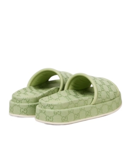 Gucci Clarice Gg Supreme Canvas Slides - Green