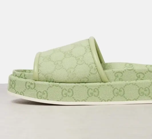 Gucci Clarice Gg Supreme Canvas Slides - Green