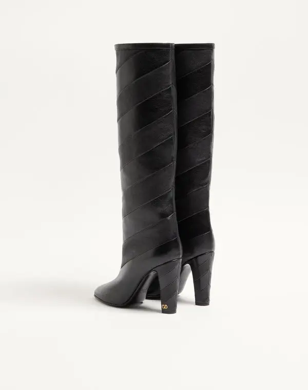 Valentino Garavani Rayons Nappa Boots With Chevron Pattern