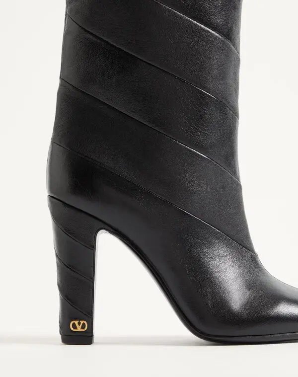 Valentino Garavani Rayons Nappa Boots With Chevron Pattern