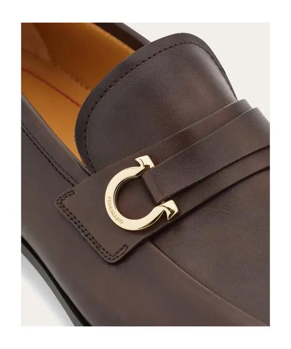 FERRAGAMO Gancini Decorative Loafers - Black