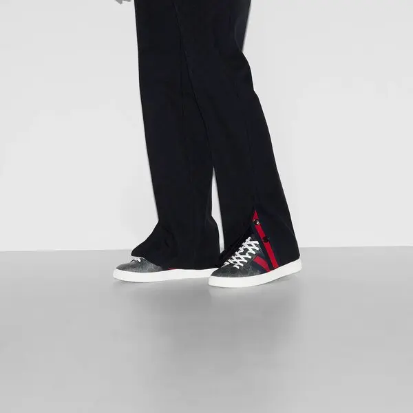 Gucci Ace Low-top Sneakers With Web Detail - Black