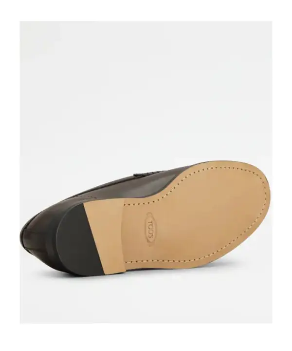 TOD'S Round-toe Calfskin Penny Loafers With Signature Embossing And Hand-stitching - Brown