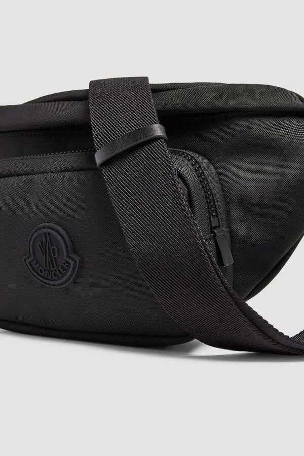 Moncler Durance Logo Detailed Belt Bag