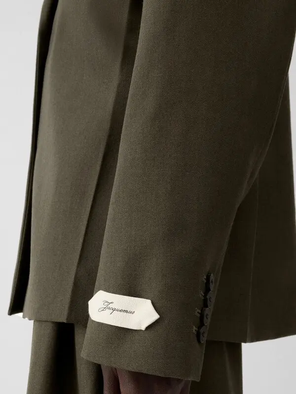 Jacquemus The Carrée Jacket With Notched Lapel And Embroidered Patch
