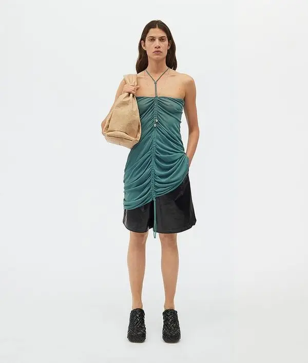 Bottega Veneta The Shoulder Pouch Bag - Nude