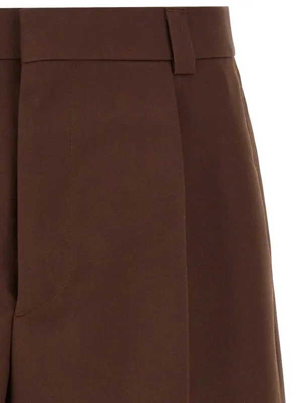 Gucci Pleated Shorts With Embossed Logo - Dark Brown