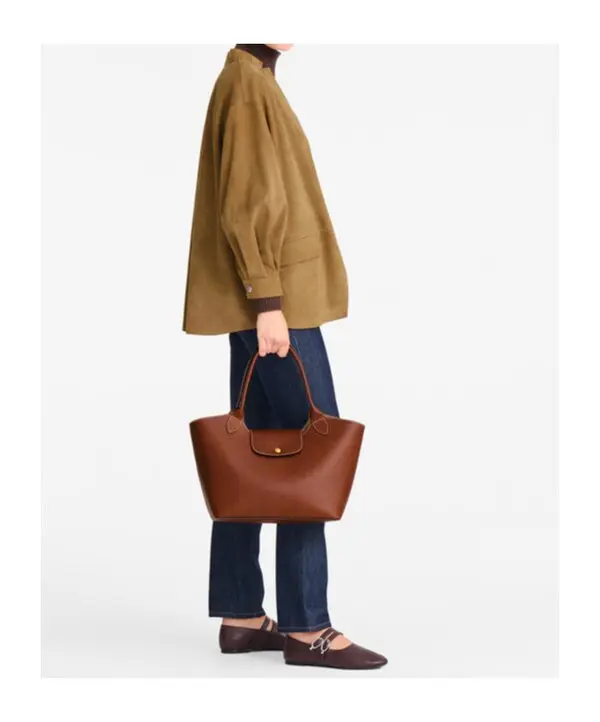 Longchamp Grained Leather Shoulder Bag With Flap - Brown
