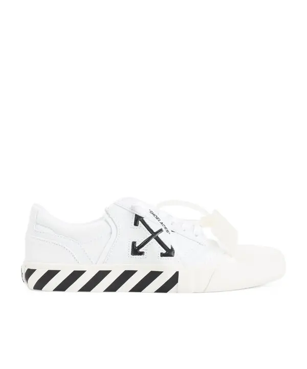 Off-White Arrow Motif Lace-up Sneakers - White
