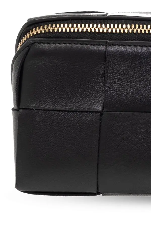 Bottega Veneta Zip-up Wash Bag - Black