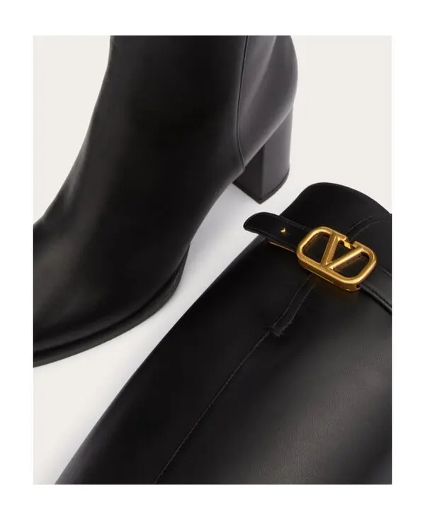 Valentino Garavani Vlogo Signature Almond Toe Boots