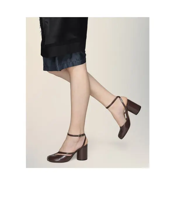 MAISON MARGIELA Tabi Slingback Pumps With Block Heel - Brown